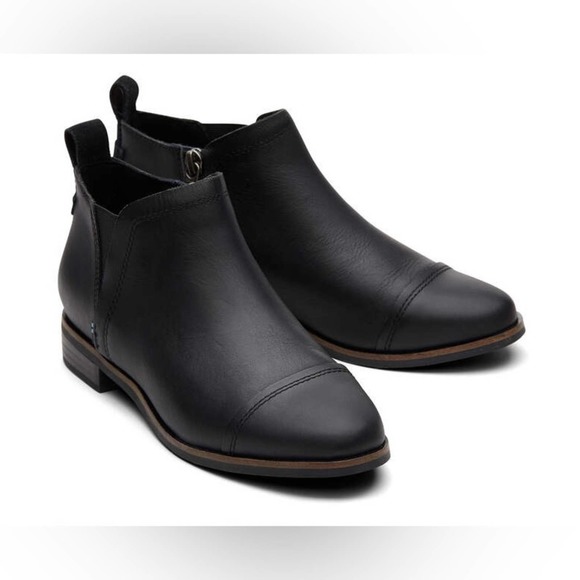 Toms | Shoes | Toms Black Reese Booties Smooth Leathersuede Womens Size ...